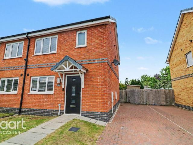 3 bedroom semi detached house for sale