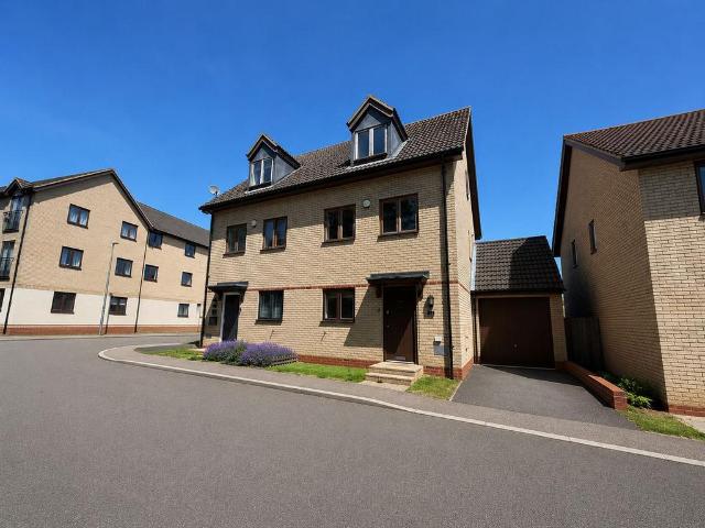 3 bedroom semi detached house for sale