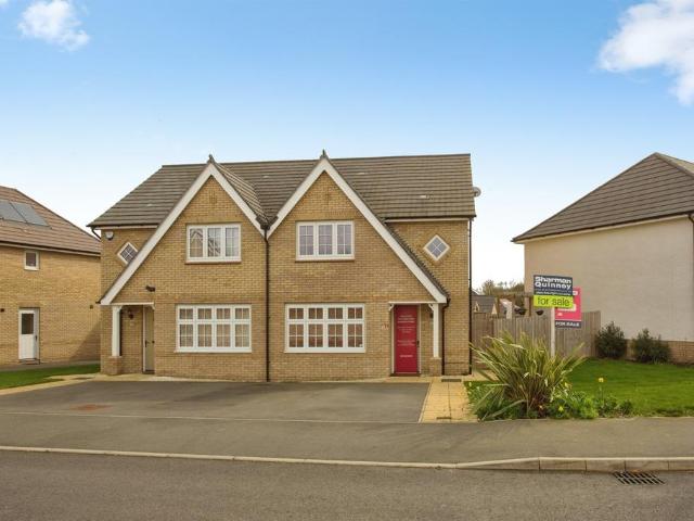 3 bedroom semi detached house for sale