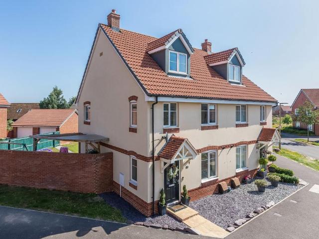3 bedroom semi detached house for sale