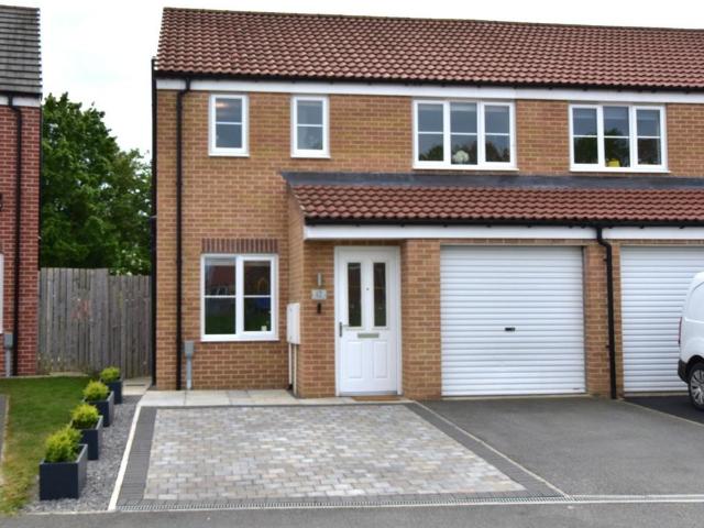3 bedroom semi detached house for sale