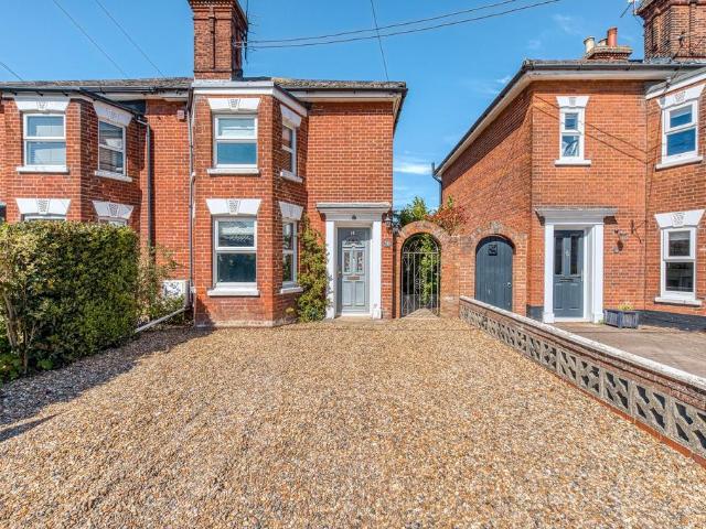 3 bedroom semi detached house for sale