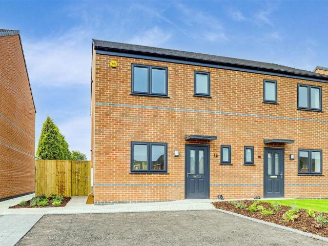 3 bedroom semi detached house for sale