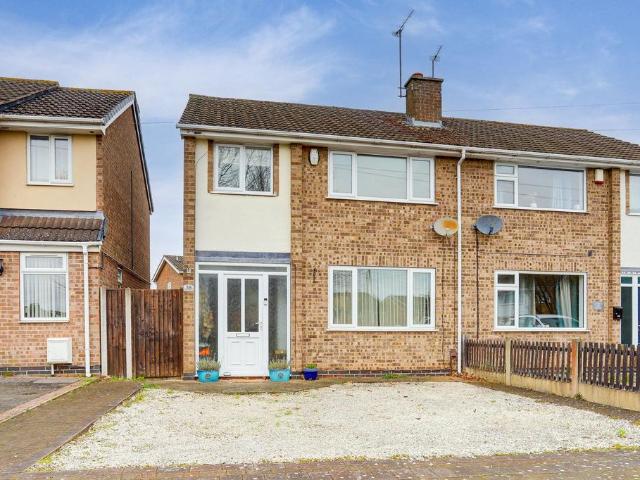 3 bedroom semi detached house for sale