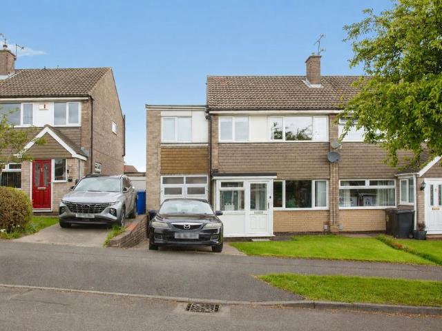3 bedroom semi detached house for sale