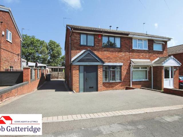 3 bedroom semi detached house for sale