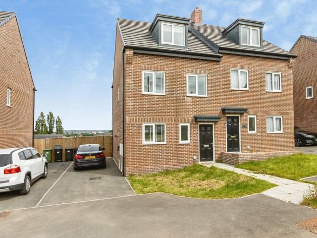 3 bedroom semi detached house for sale