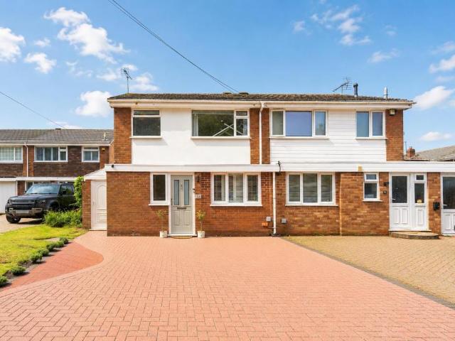 3 bedroom semi detached house for sale