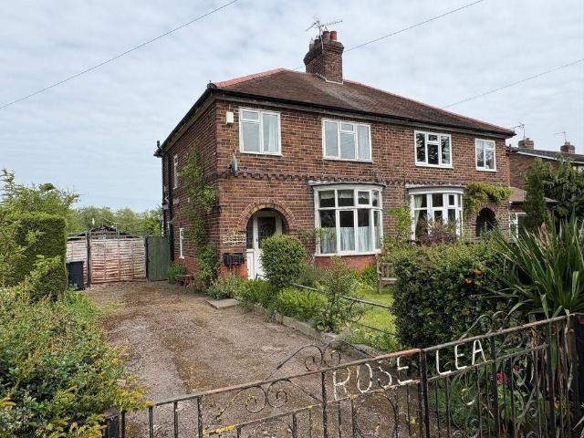 3 bedroom semi detached house for sale