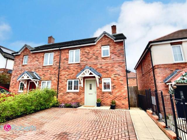 3 bedroom semi detached house for sale
