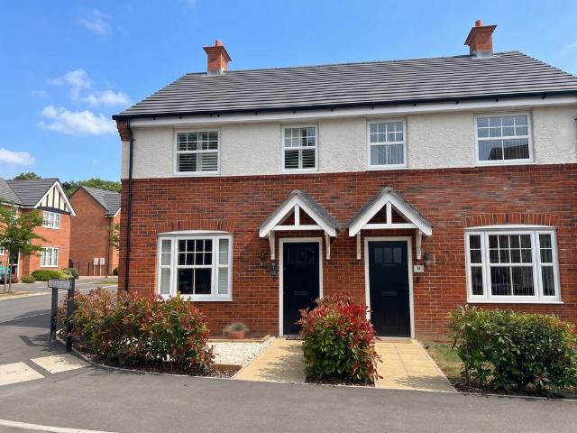 3 bedroom semi detached house for sale