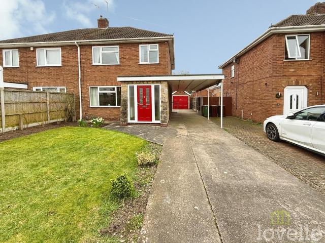 3 bedroom semi detached house for sale