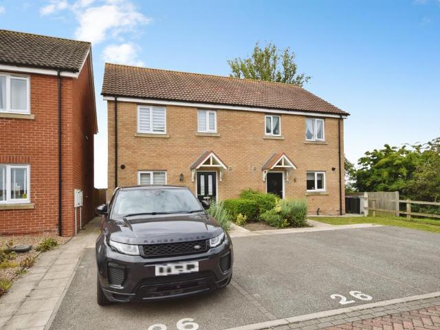 3 bedroom semi detached house for sale