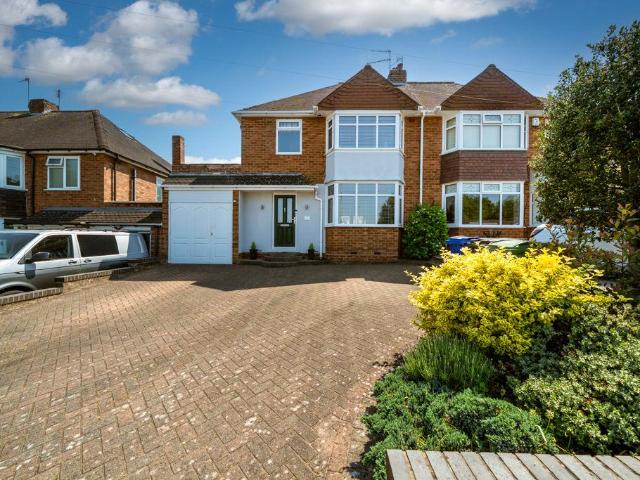 3 bedroom semi detached house for sale