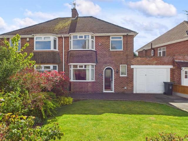 3 bedroom semi detached house for sale