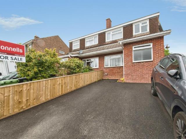 3 bedroom semi detached house for sale