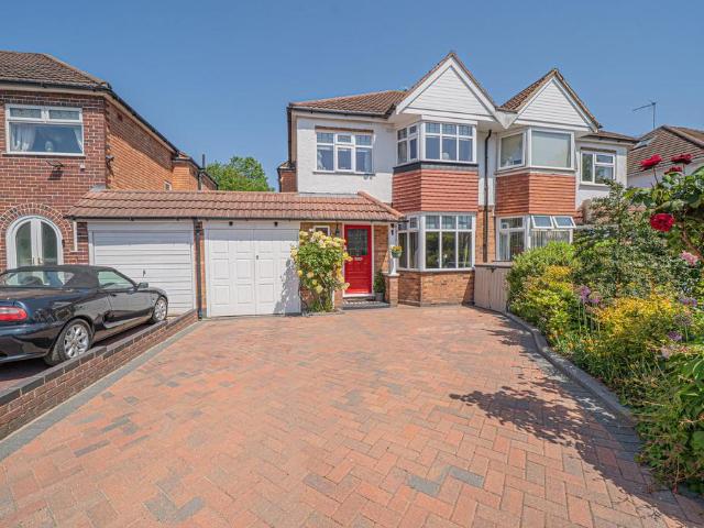 3 bedroom semi detached house for sale