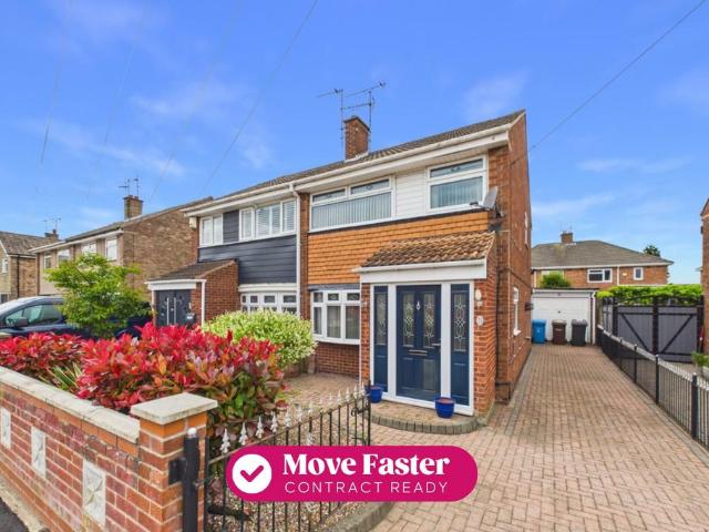 3 bedroom semi detached house for sale