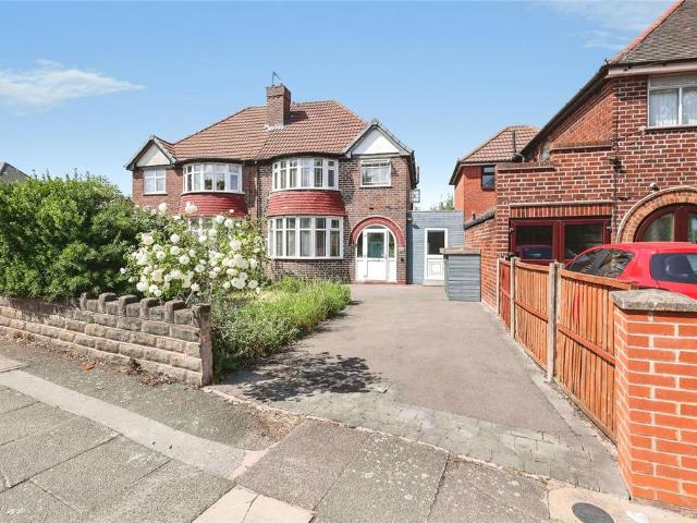 3 bedroom semi detached house for sale