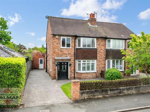 3 bedroom semi detached house for sale