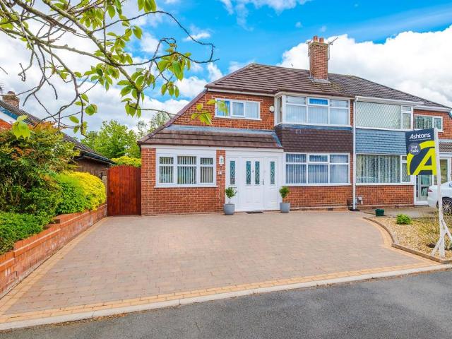 3 bedroom semi detached house for sale