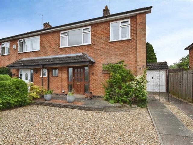 3 bedroom semi detached house for sale
