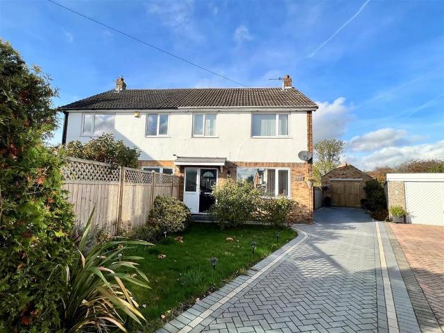 3 bedroom semi detached house for sale