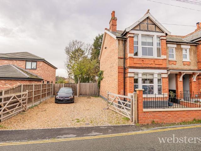 3 bedroom semi detached house for sale