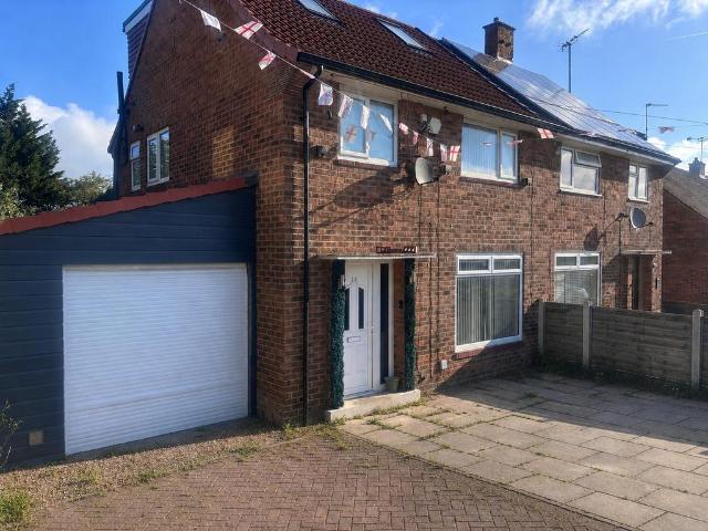 3 bedroom semi detached house for sale