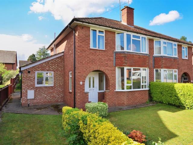 3 bedroom semi detached house for sale