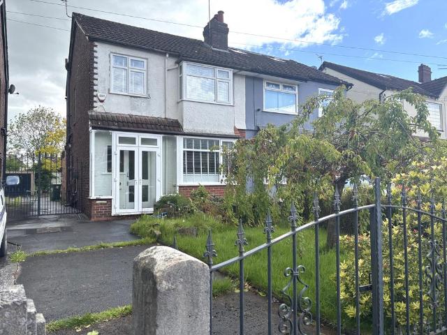 3 bedroom semi detached house for sale