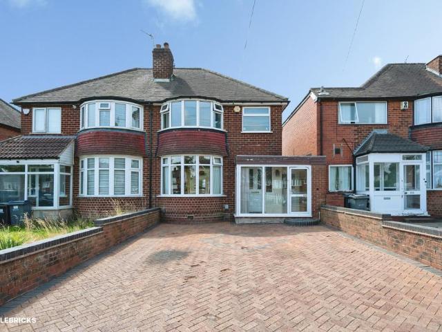 3 bedroom semi detached house for sale