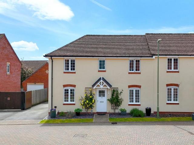 3 bedroom semi detached house for sale