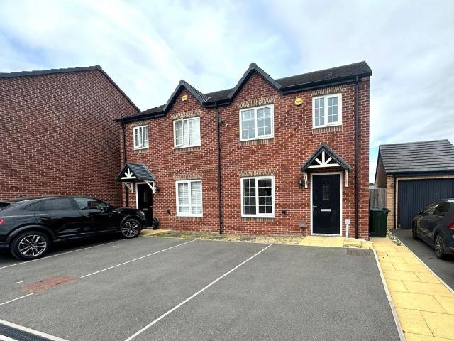 3 bedroom semi detached house for sale