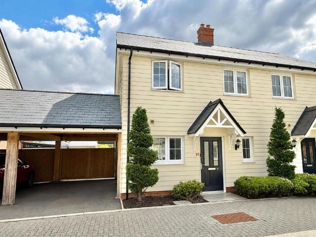 3 bedroom semi detached house for sale