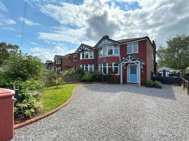 3 bedroom semi detached house for sale