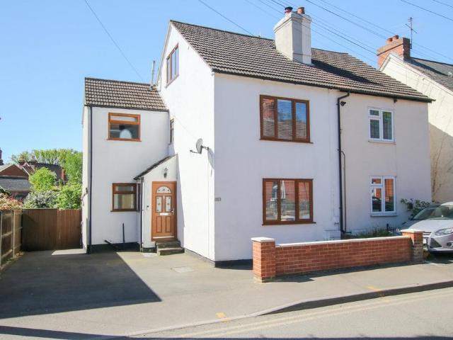 3 bedroom semi detached house for sale
