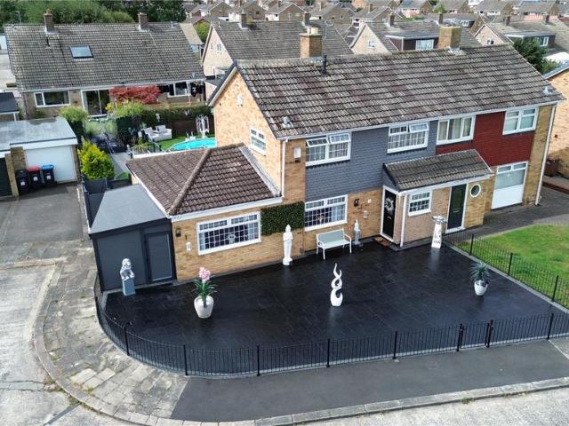 3 bedroom semi detached house for sale
