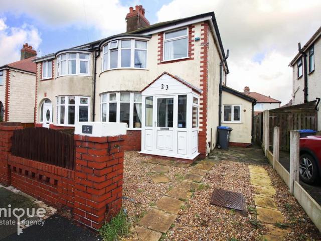 3 bedroom semi detached house for sale