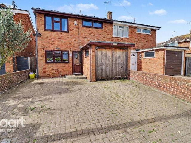3 bedroom semi detached house for sale