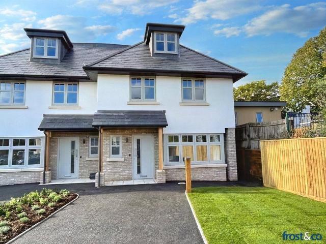3 bedroom semi detached house for sale