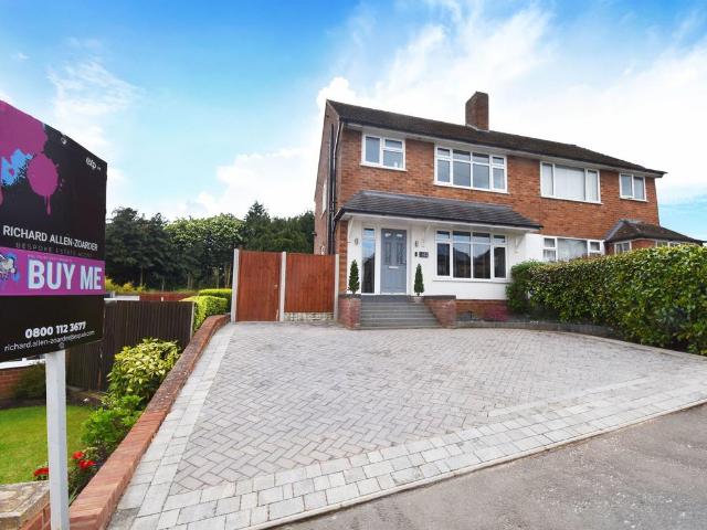 3 bedroom semi detached house for sale