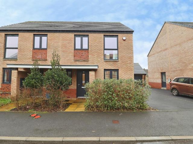 3 bedroom semi detached house for sale