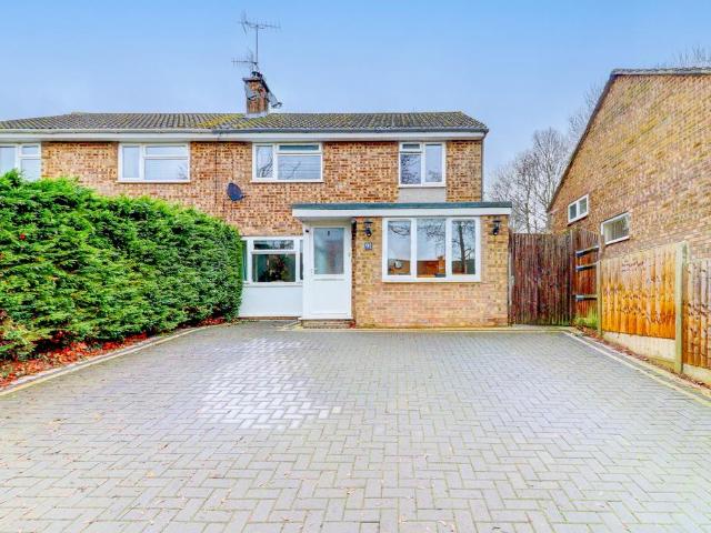 3 bedroom semi detached house for sale