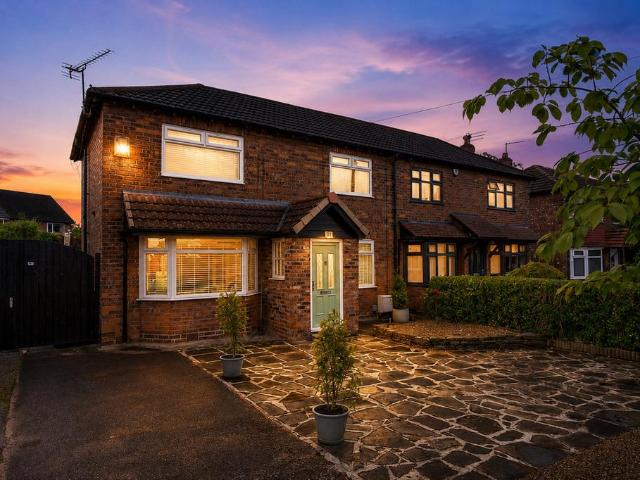 3 bedroom semi detached house for sale