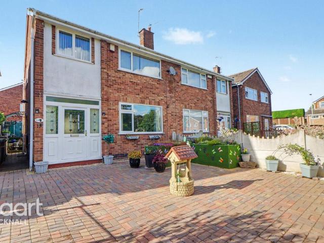 3 bedroom semi detached house for sale