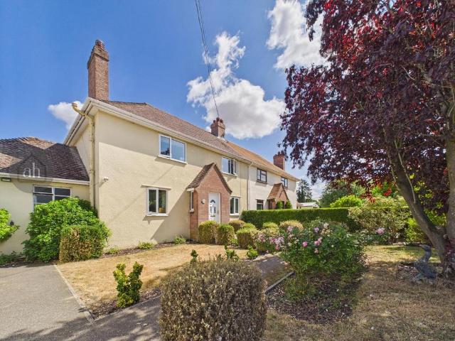 3 bedroom semi detached house for sale