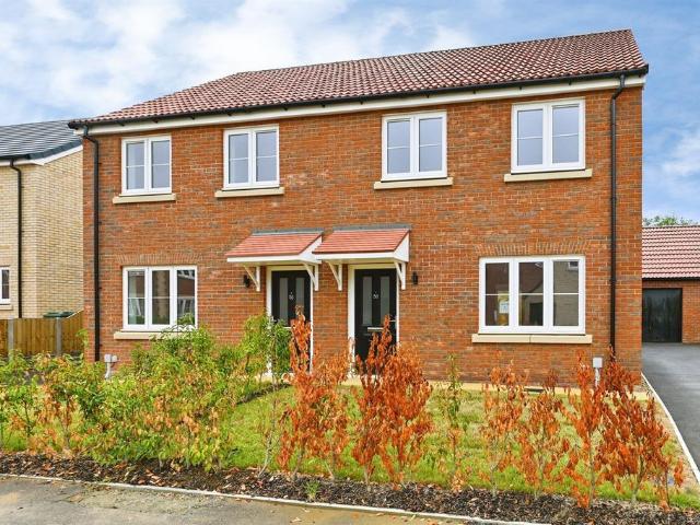 3 bedroom semi detached house for sale