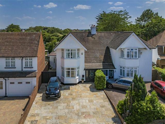 5 bedroom semi detached house for sale
