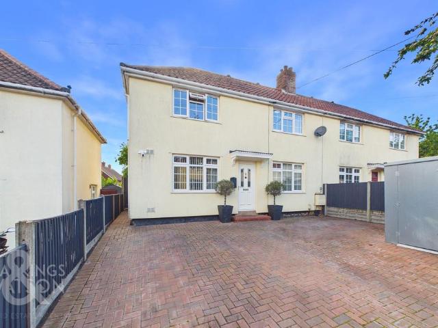 3 bedroom semi detached house for sale